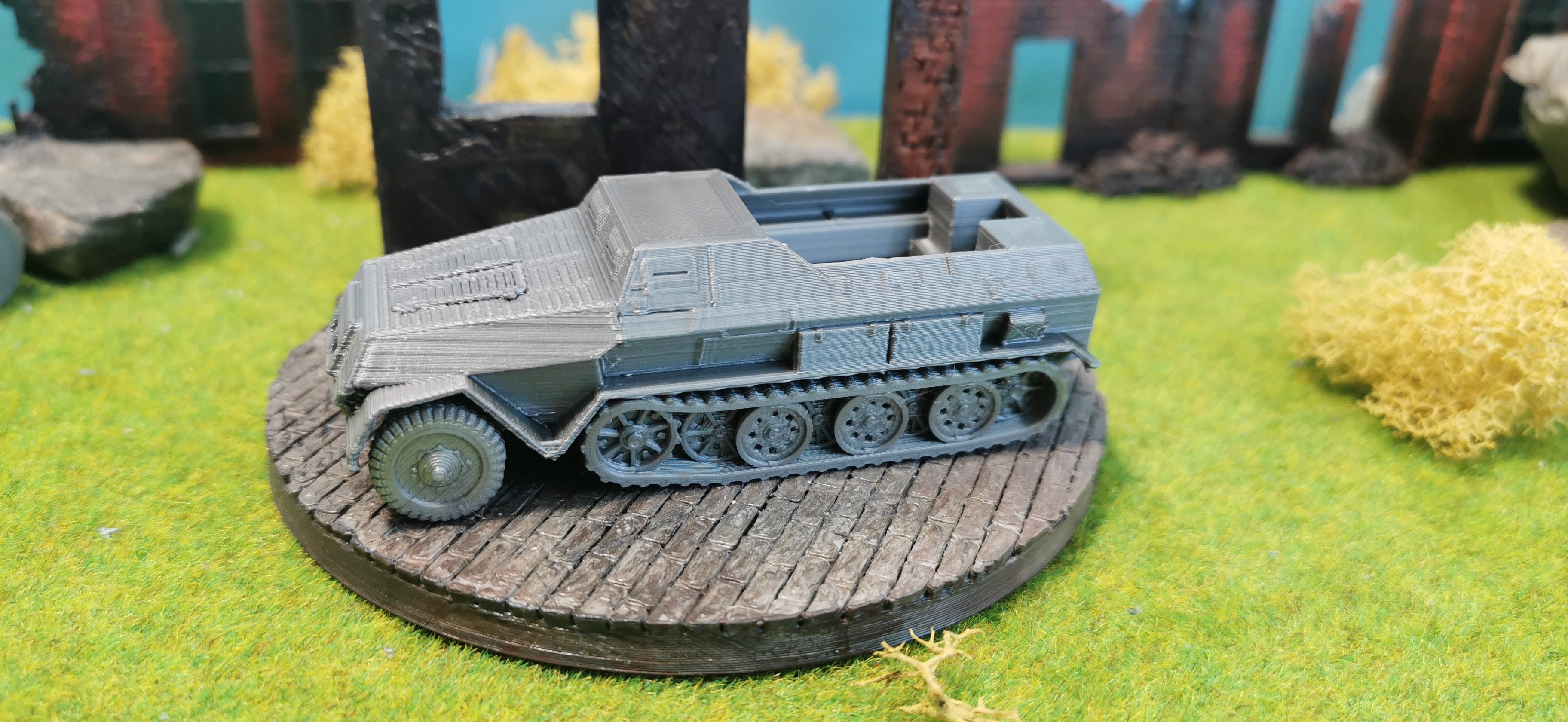 Gepanzertes Sd.Kfz. 8 DB 10 Halbkettenfahrzeug – 3D-Scale